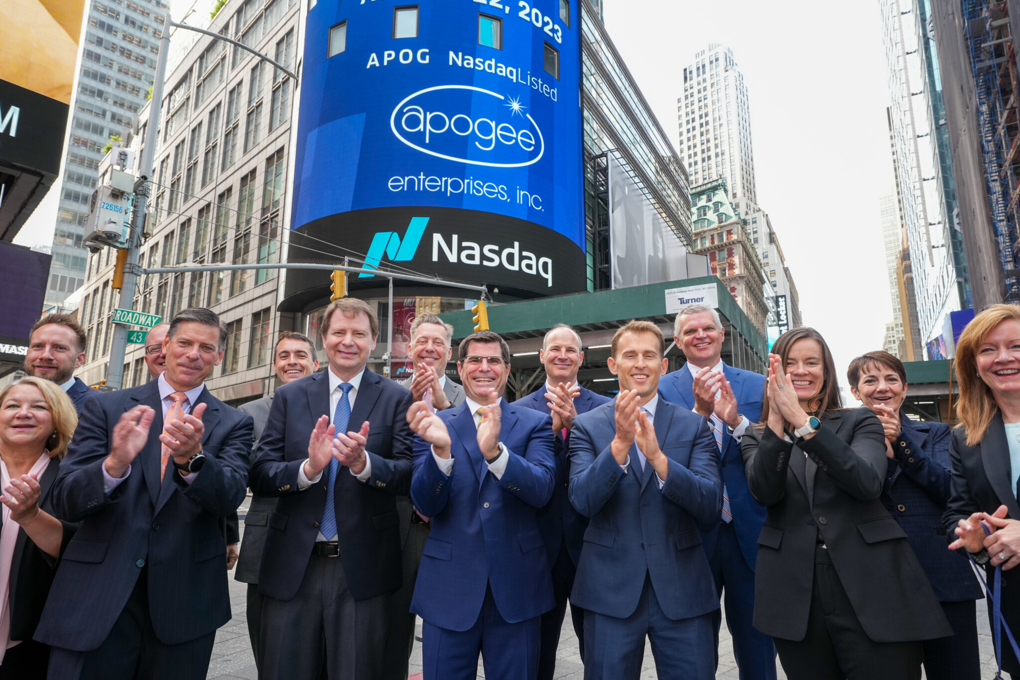 Apogee Leaders Head to New York for NASDAQ Celebration, Jobsite Visit ...